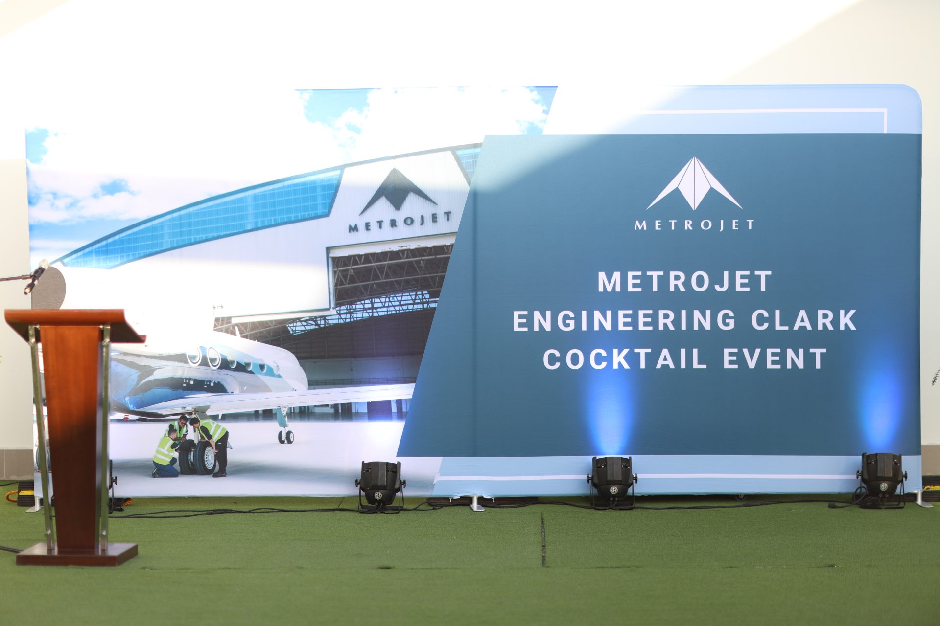 METROJET ENGINEERING CLARK COCKTAIL EVENT – Metrojet
