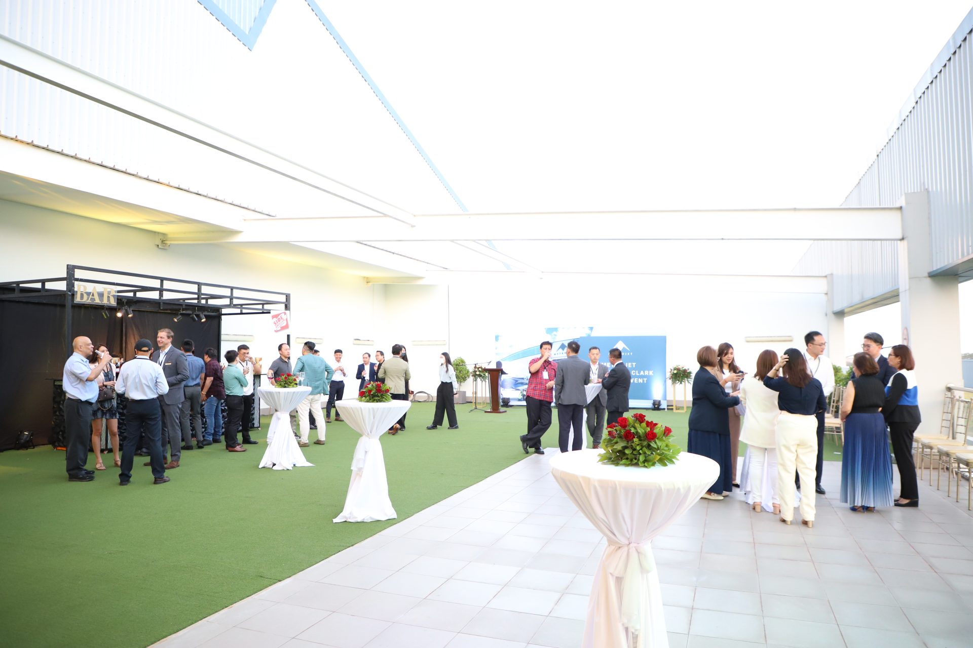 METROJET ENGINEERING CLARK COCKTAIL EVENT – Metrojet